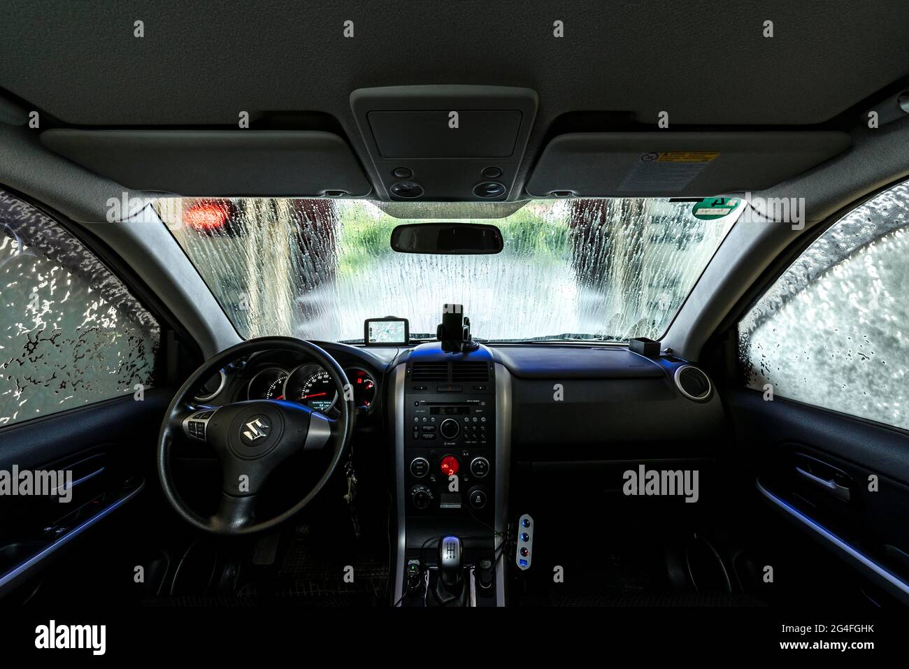 Car wash interior view hi-res stock photography and images - Alamy