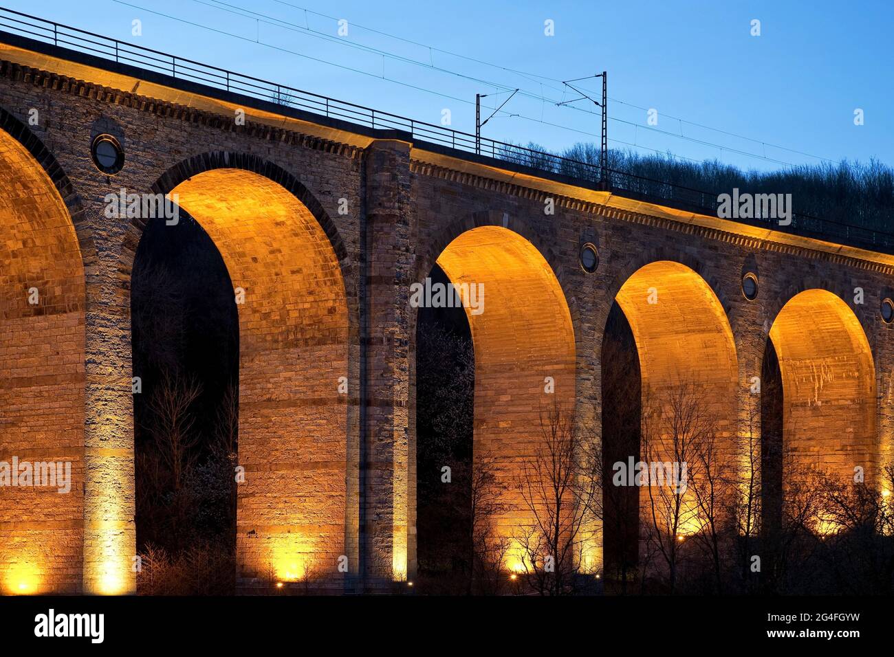 Largest viaduct hi-res stock photography and images - Alamy
