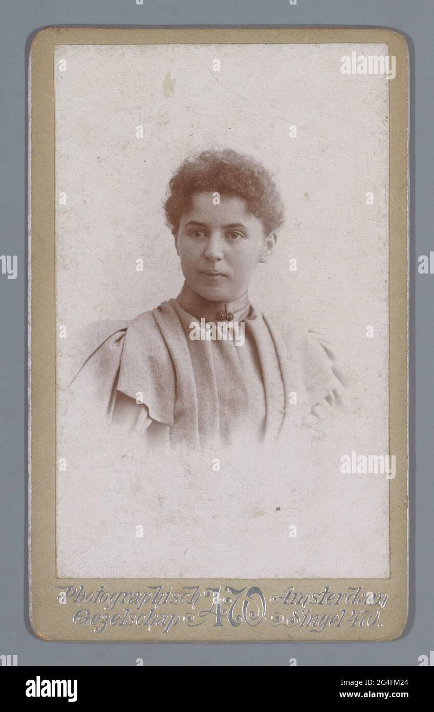 Portrait of an unknown woman Stock Photo - Alamy