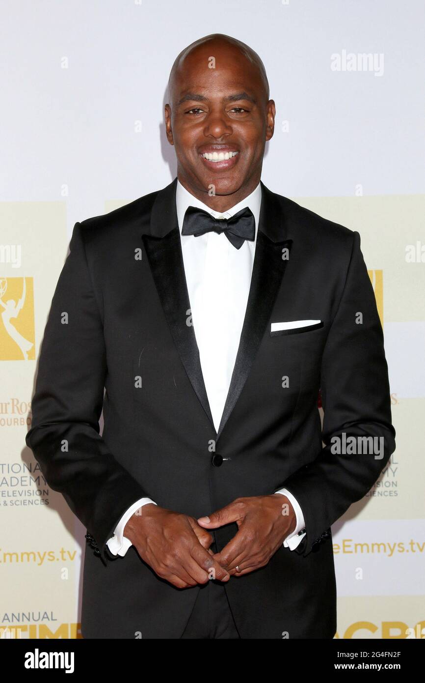 LOS ANGELES - JUN 13: Kevin Frazier at the 48th Daytime Emmy Awards ...