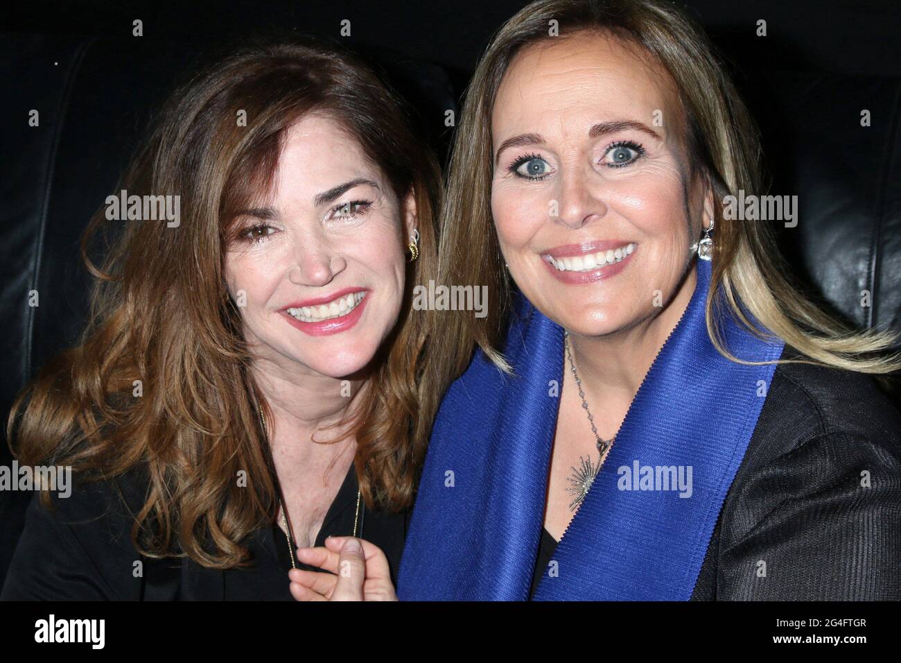 Kim delaney and genie francis hi-res stock photography and images - Alamy