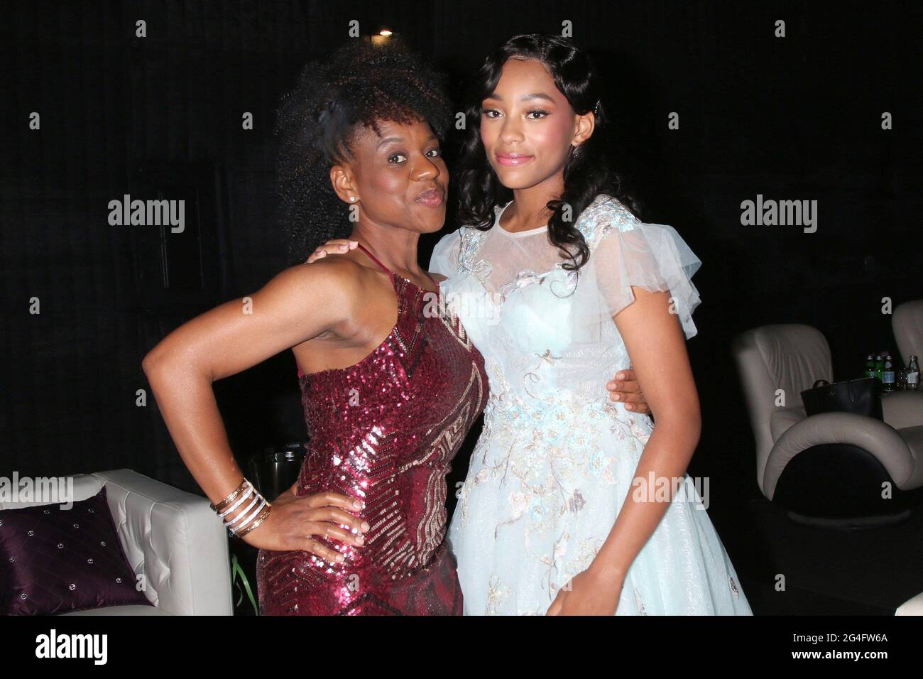Sonya Shepherd and daughter Sydney Mikayla at arrivals for 48th Daytime ...