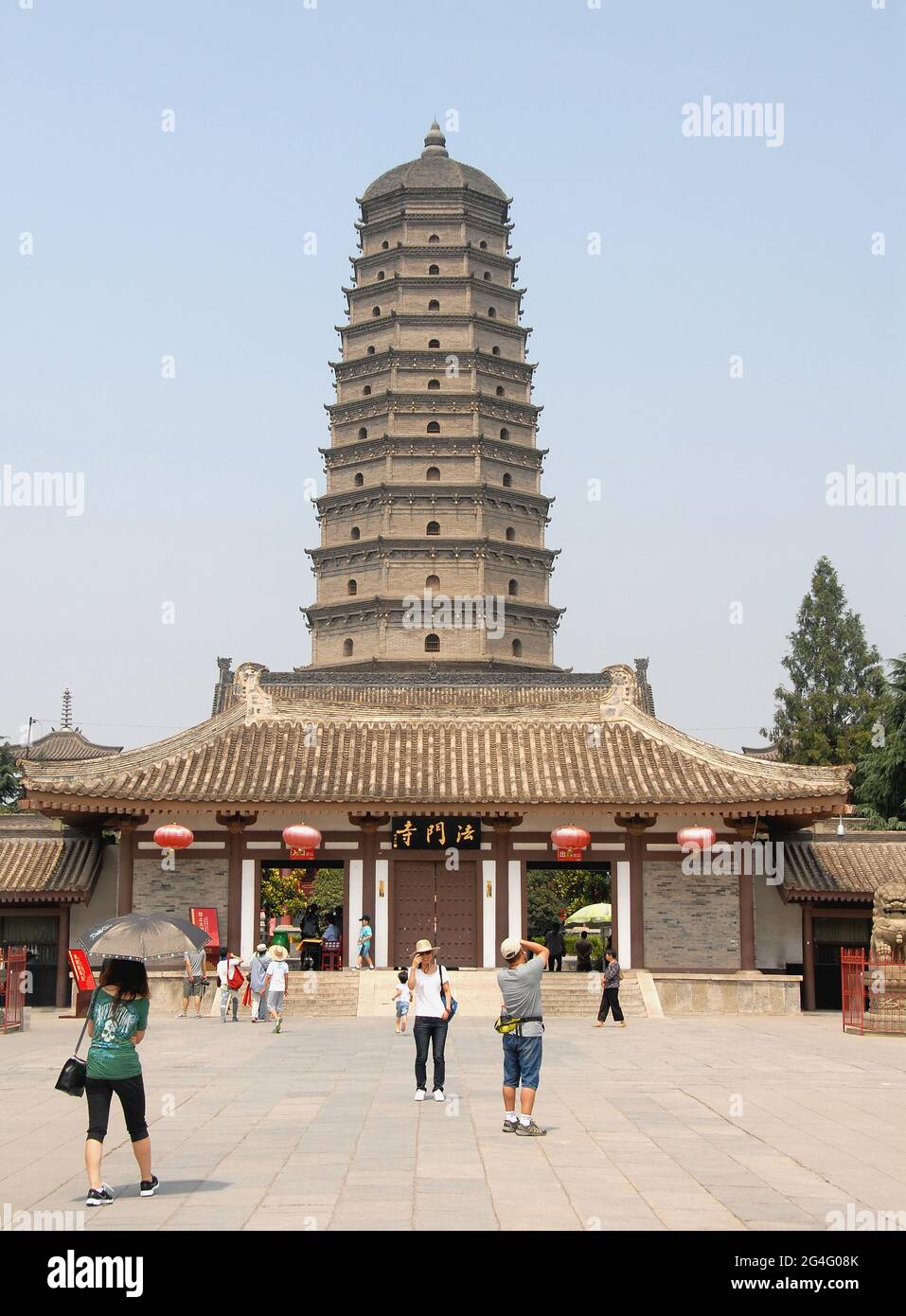 Famen Temple, Shaanxi Province, China: The old Famen Temple with its ...