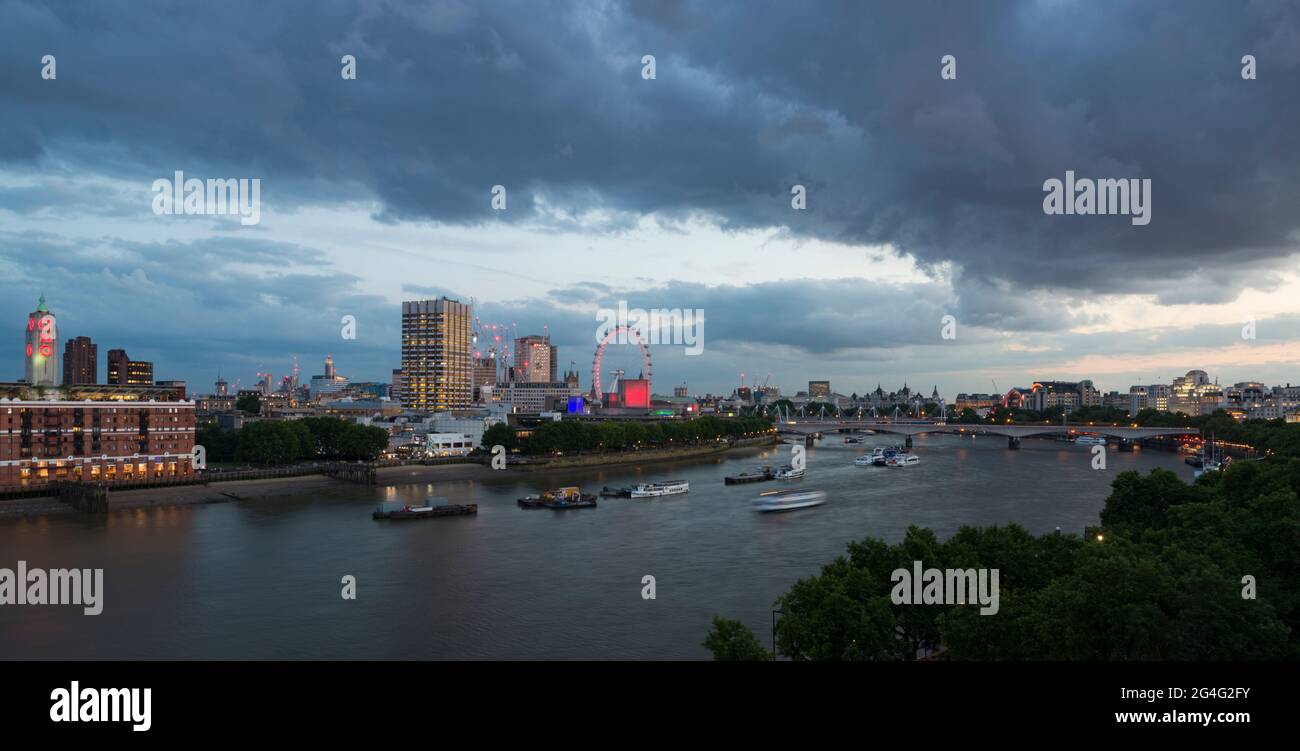 London skyline night from roof hi-res stock photography and images - Alamy