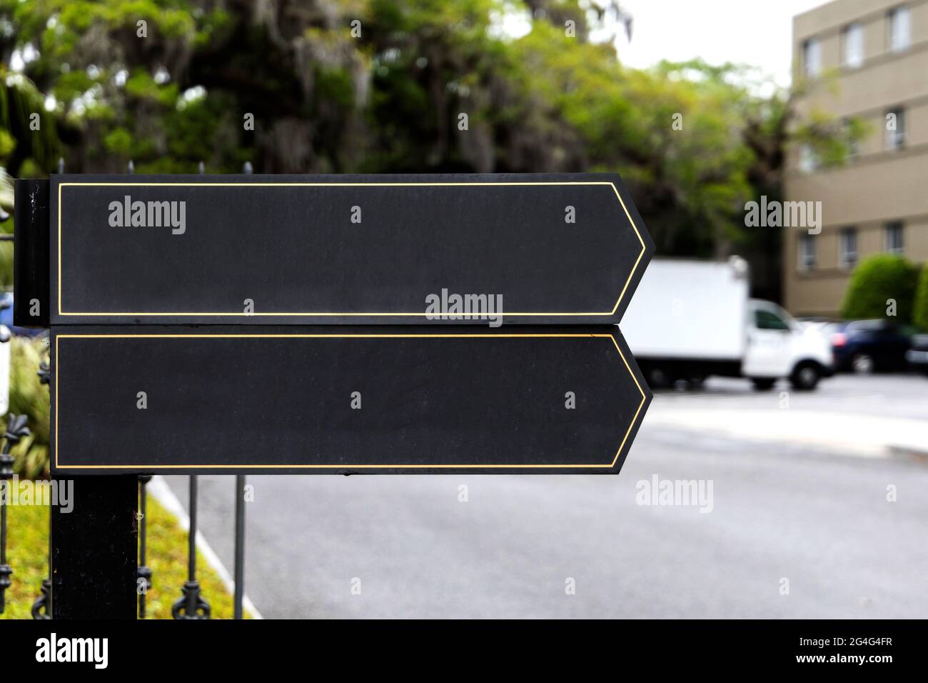 Blank empty black arrow signs with copy space Stock Photo - Alamy