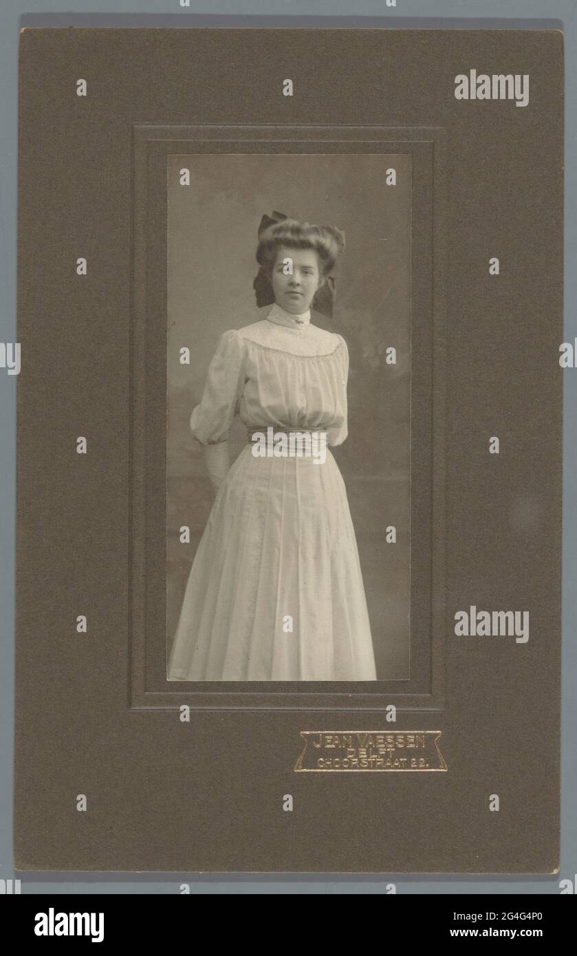 Portrait of an unknown woman Stock Photo - Alamy