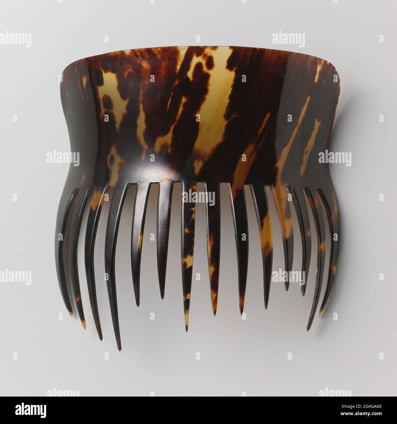 . Hair comb of imitation turtle with high-standing smooth back. With ...