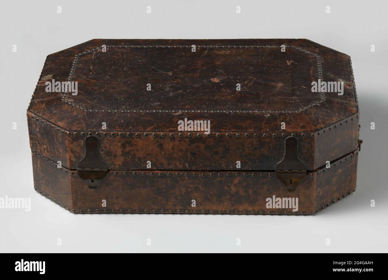 . Rectangular pouch of leather lined. The pouch has beveled corners. In ...