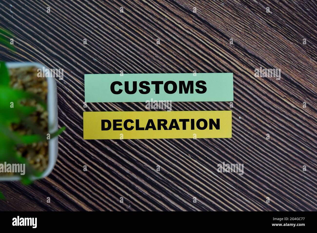 Customs declaration form hi-res stock photography and images - Alamy
