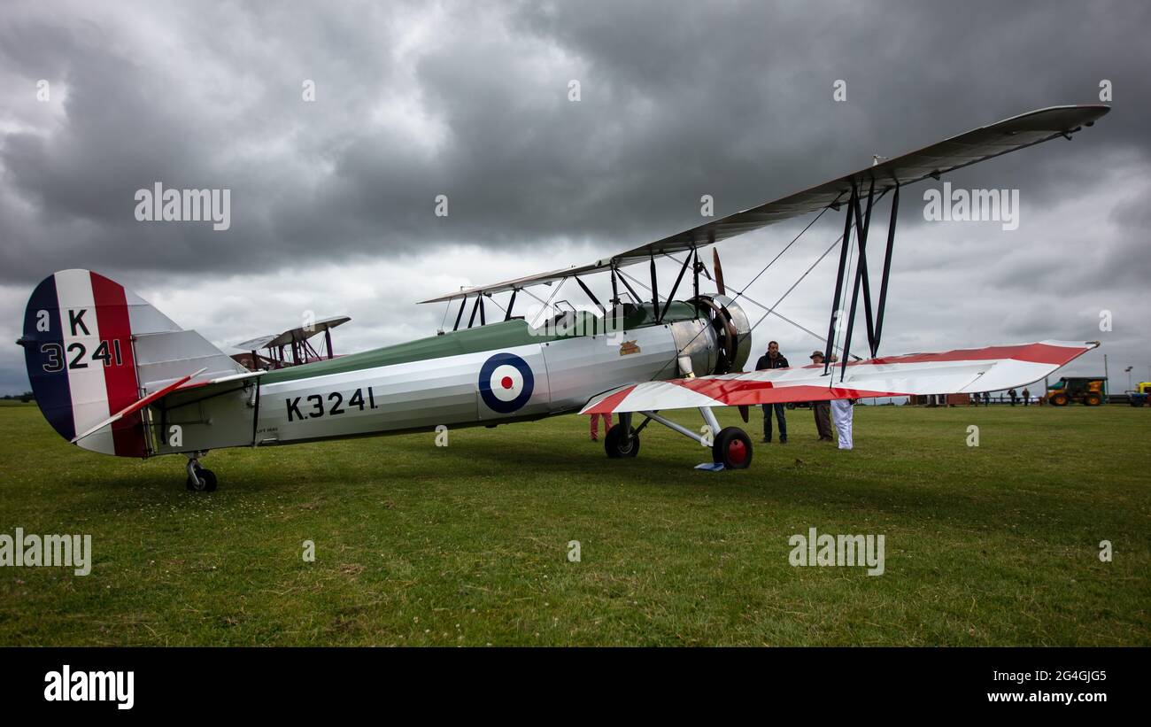Avro tutor aircraft hi-res stock photography and images - Alamy