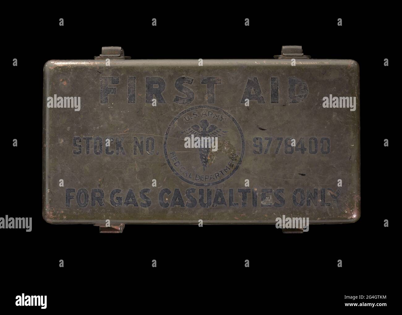 Us army medical box ww2 hi-res stock photography and images - Alamy