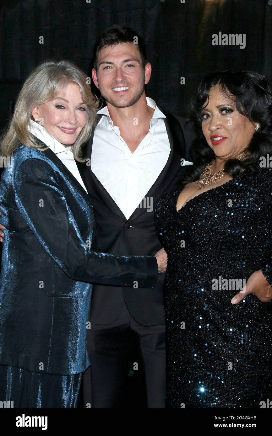 LOS ANGELES - JUN 12: Deidre Hall, Robert Scott Wilson, and Jackee ...