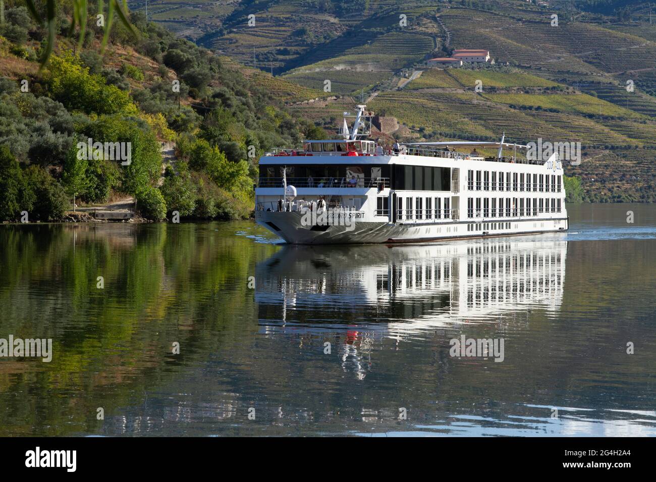 Pinhao village at a bend of the Douro river north of the city of Peso ...