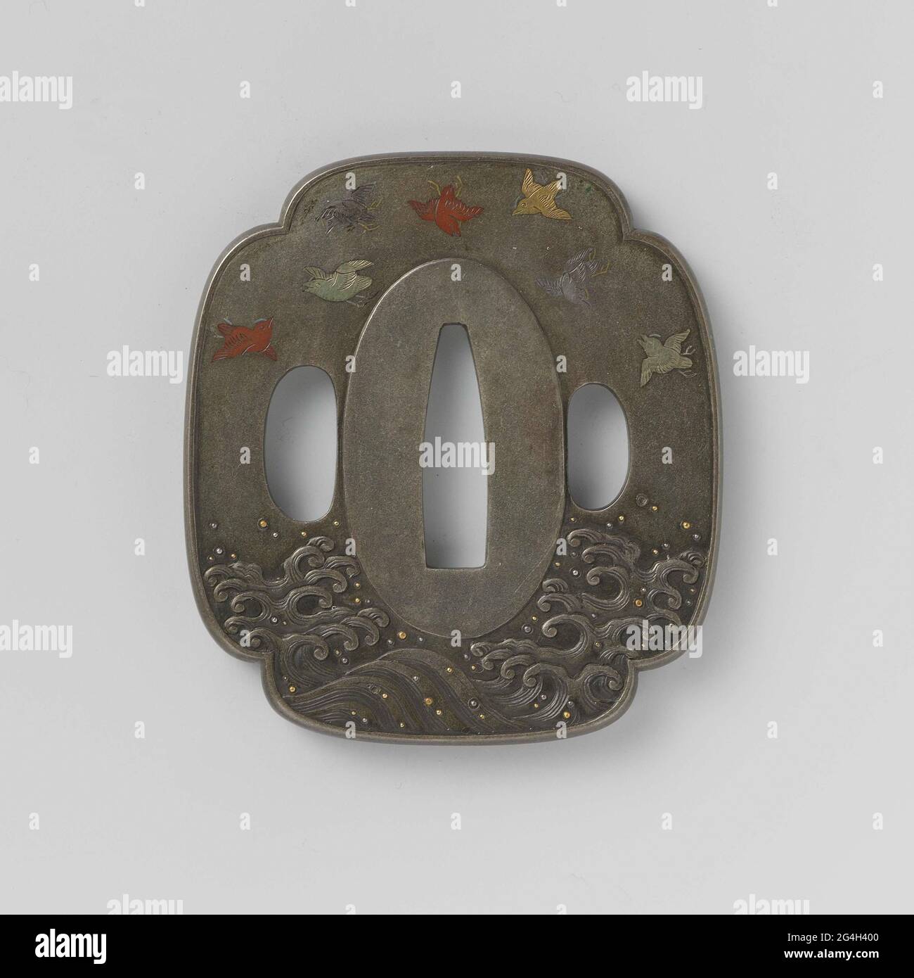 . Mokko-shaped tsuba with raised edge; On both silk rain birds in Iroe ...