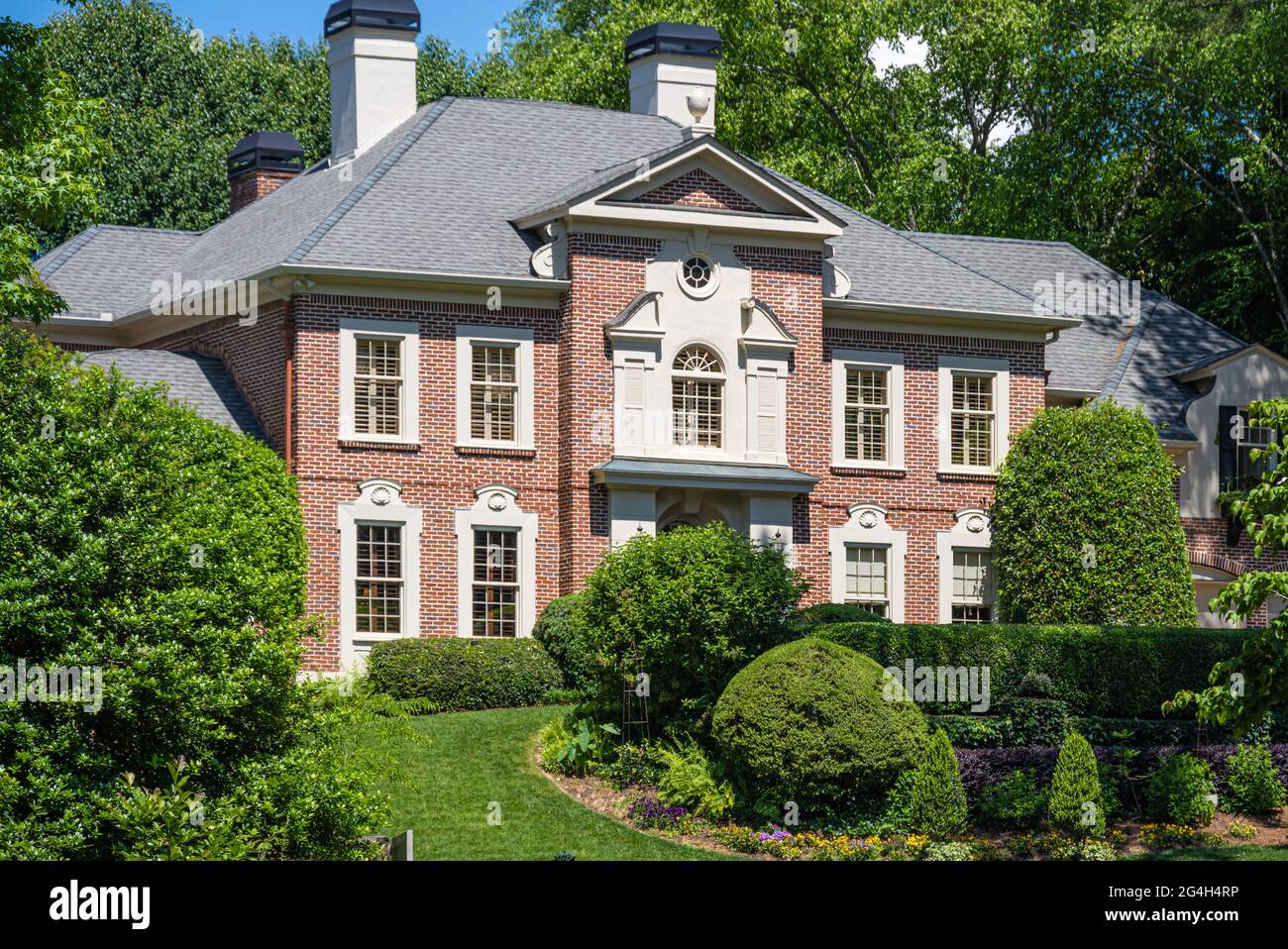 Luxury brick home Stock Photo - Alamy
