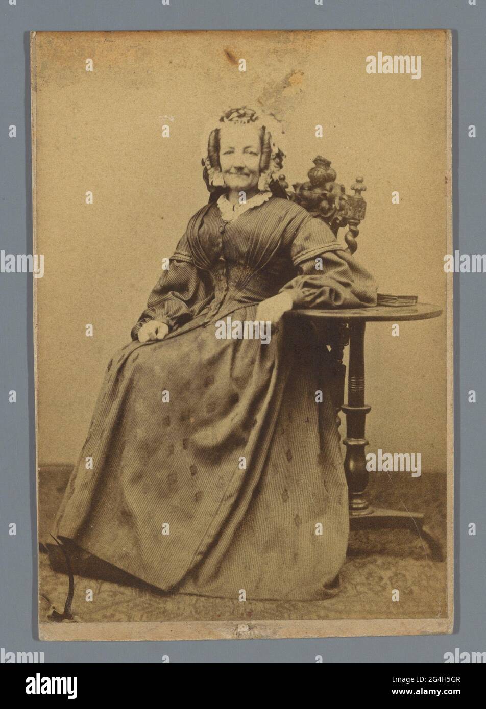 Studio portrait of an unknown woman Stock Photo - Alamy