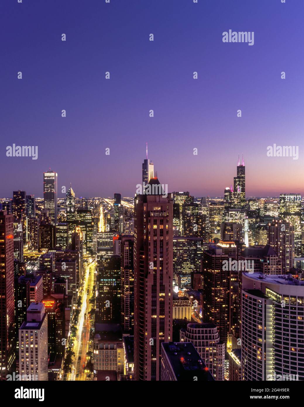 2010 HISTORICAL LOOP SKYLINE FROM ROOFTOP OF 900 NORTH MICHIGAN AVENUE ...