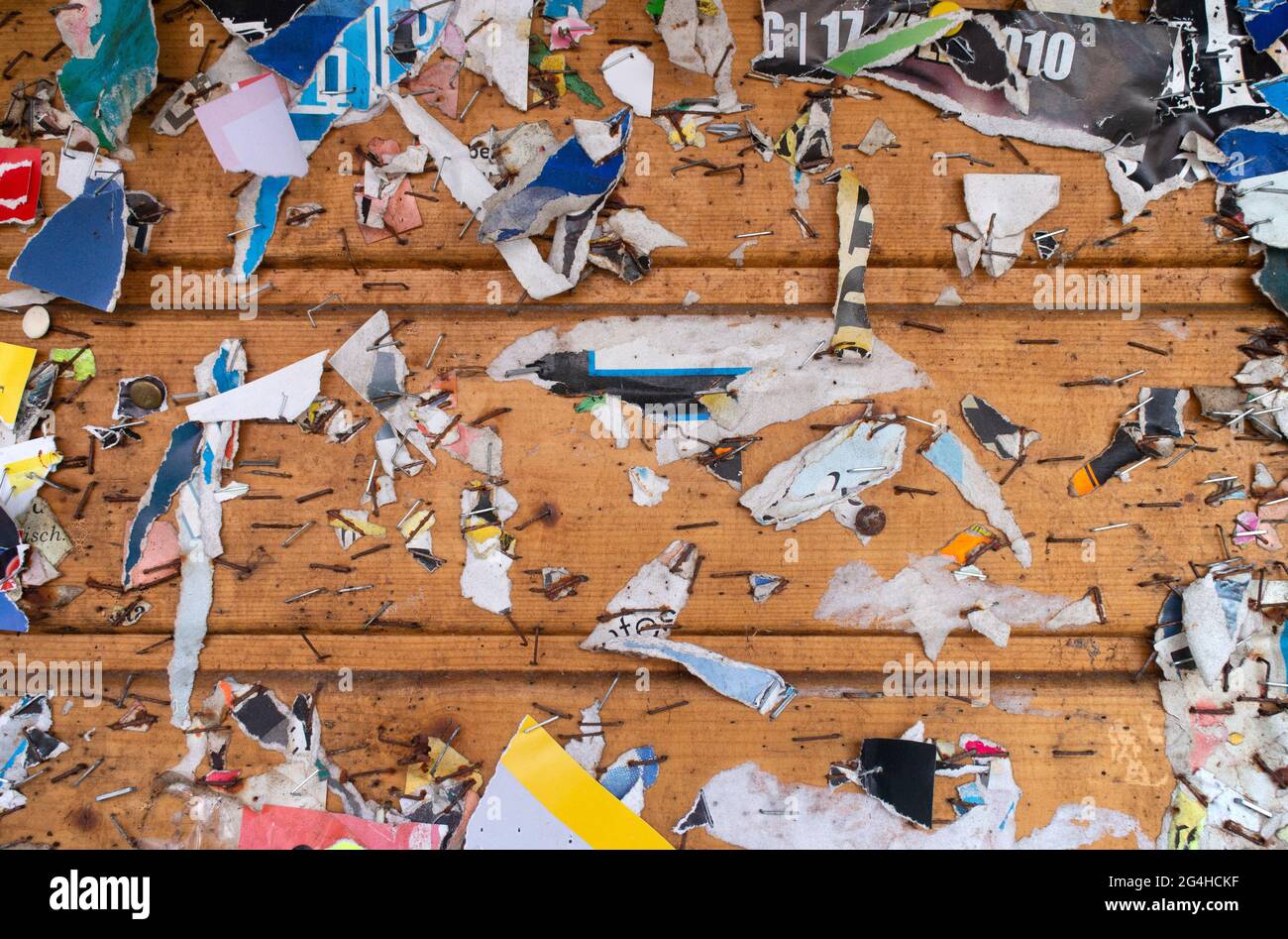 Old billboard texture hi-res stock photography and images - Alamy