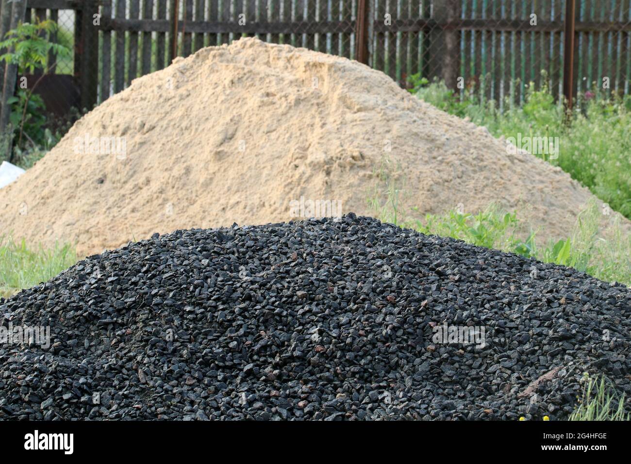 Rubble pile hi-res stock photography and images - Alamy