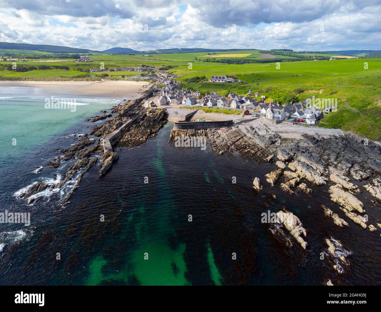 Scottish coastal village hi-res stock photography and images - Alamy