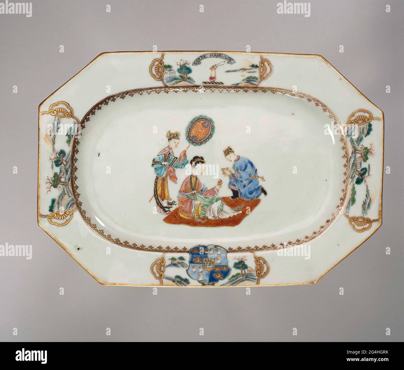 . Elongated, octagonal dish of porcelain, painted on the glaze in blue ...