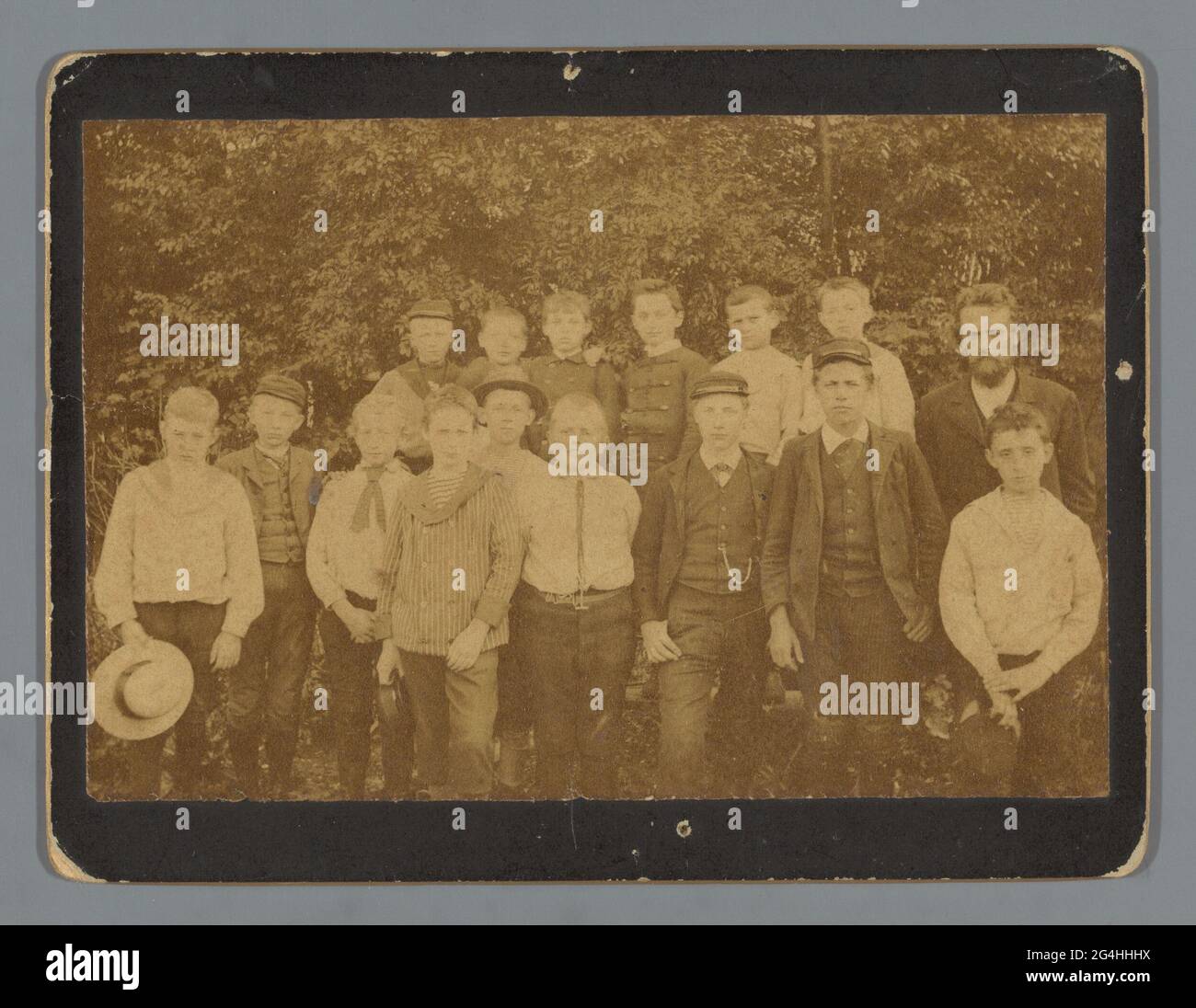 Vintage schoolboys group photo hi-res stock photography and images - Alamy