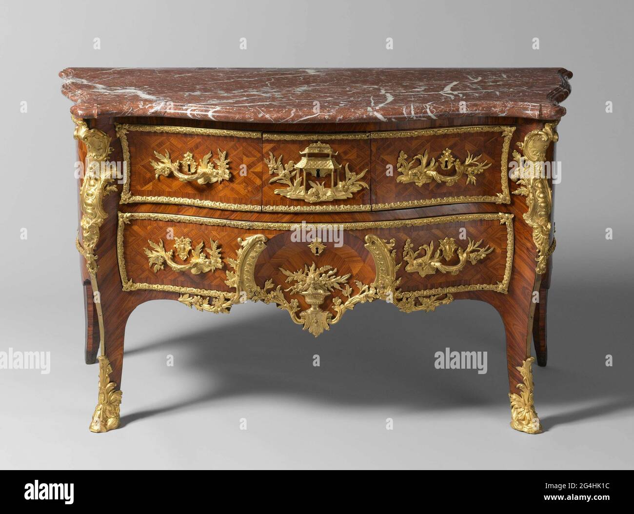 . A commode was the most important piece of furniture for storage in an ...