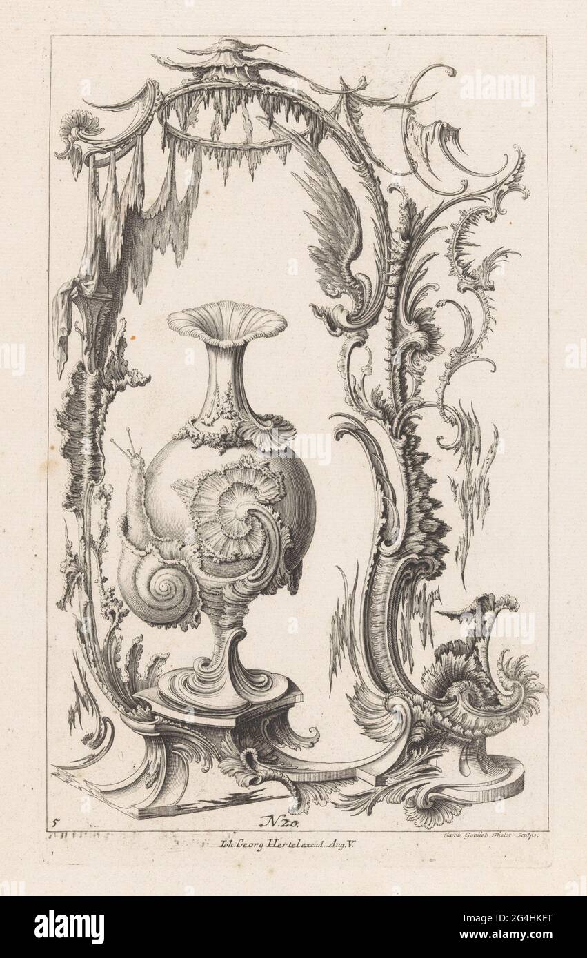 Ornamental vase with snail; Ornamental vases and tubs; Eve vases mit ...