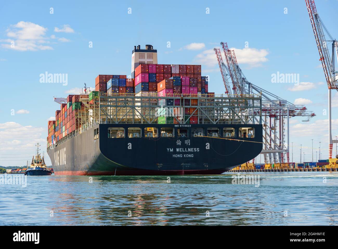 The Chinese Yang Ming container ship YM Wellness arriving at the Port ...