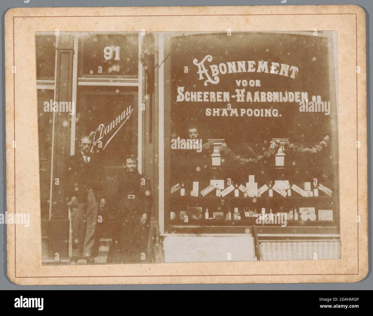 Vintage barbershop amsterdam hi-res stock photography and images - Alamy