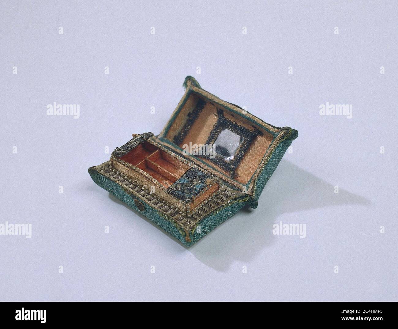 Two rectangular pockets hi-res stock photography and images - Alamy