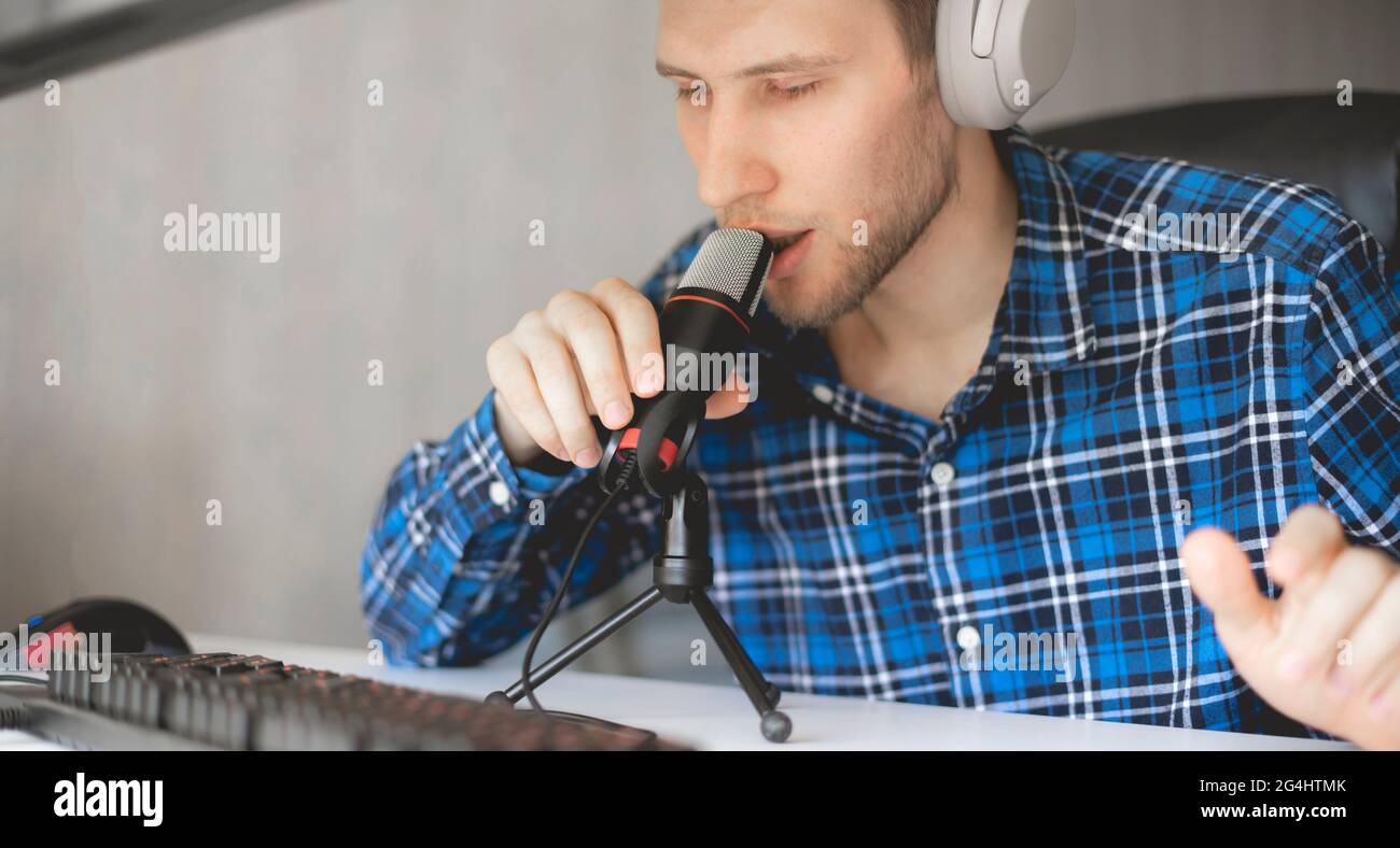 Studio broadcaster male 20s young hi-res stock photography and images ...