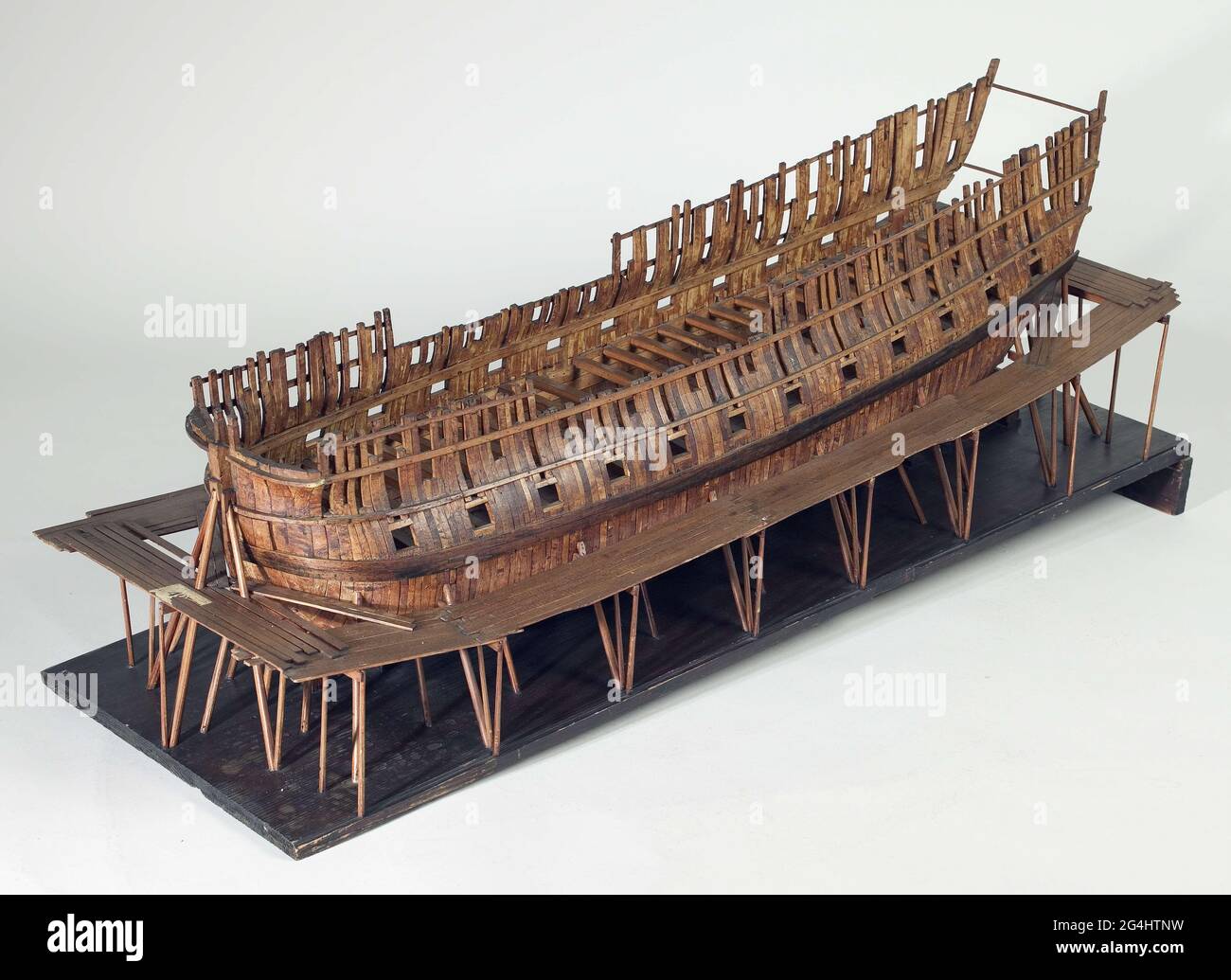 Scaffolding model or a 60 to 68-gun ship. Towling trunk of a ship on a ...