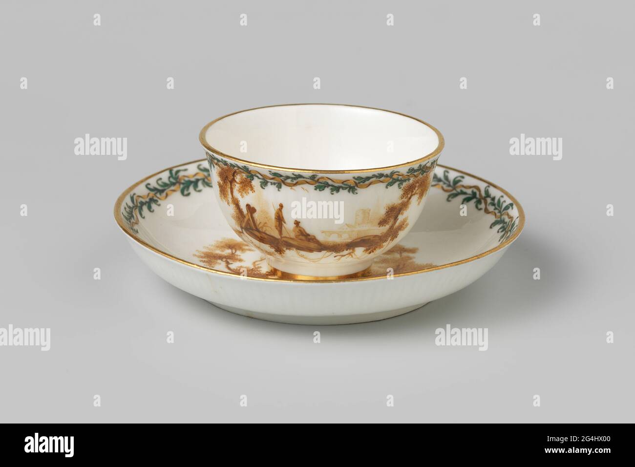 17th century china cup and saucer hi-res stock photography and images ...