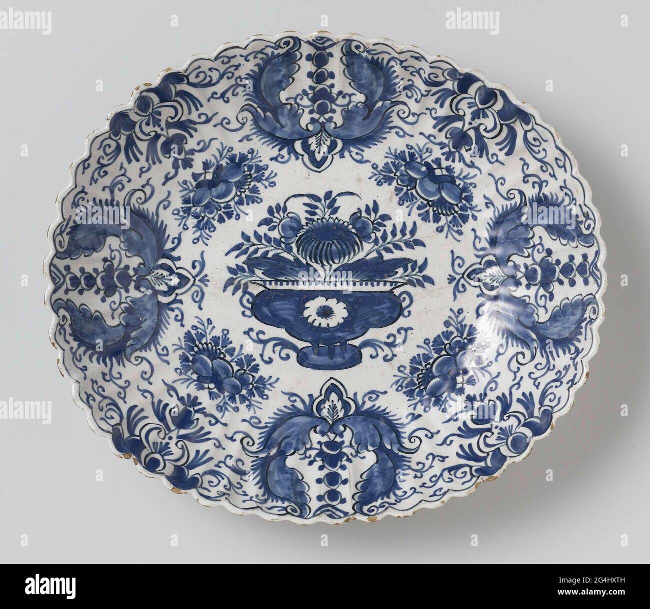 . Scale of faience with a ribbed and knurled edge Stock Photo - Alamy