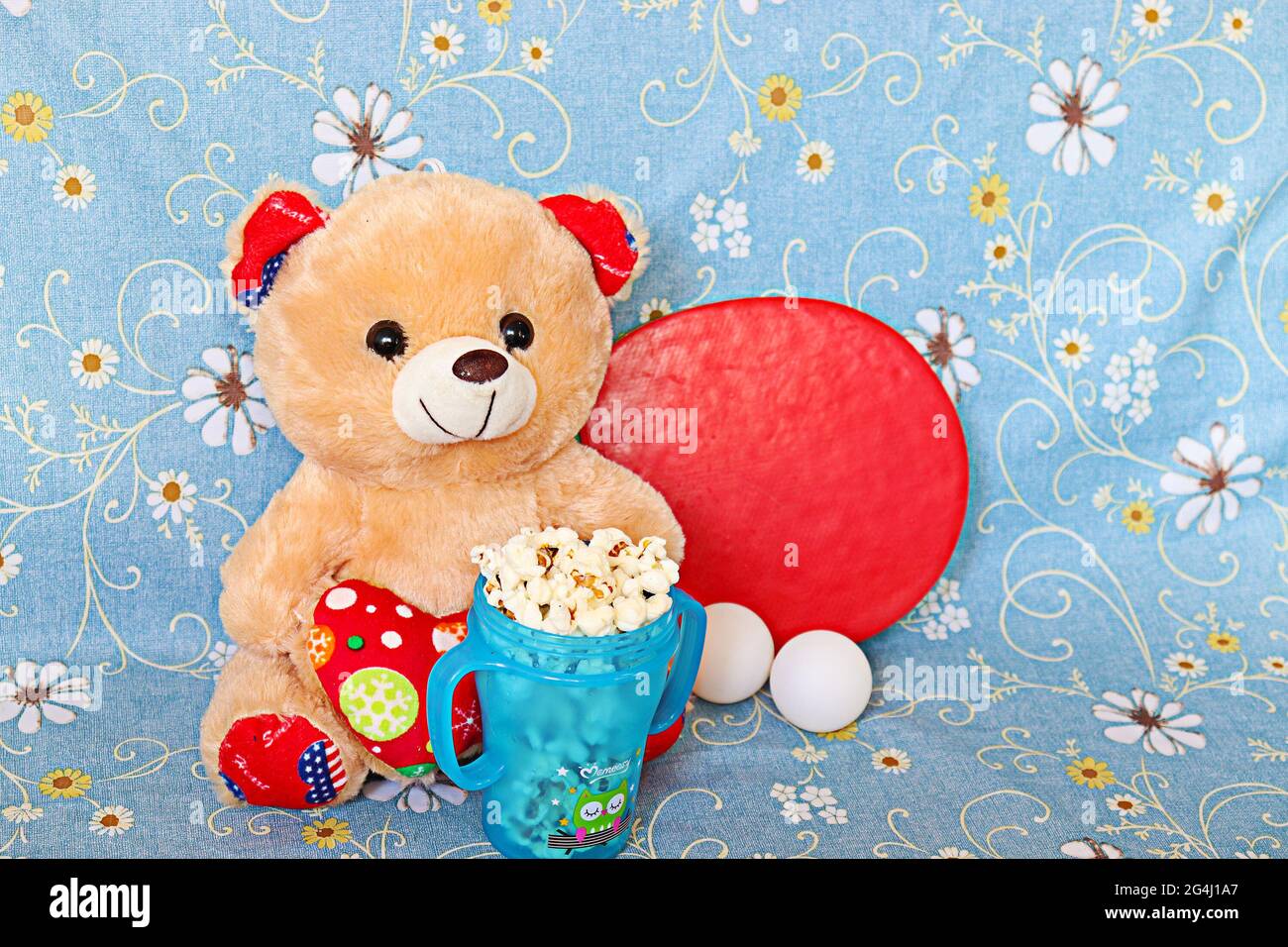 Baby corn and popcorn hi-res stock photography and images - Alamy