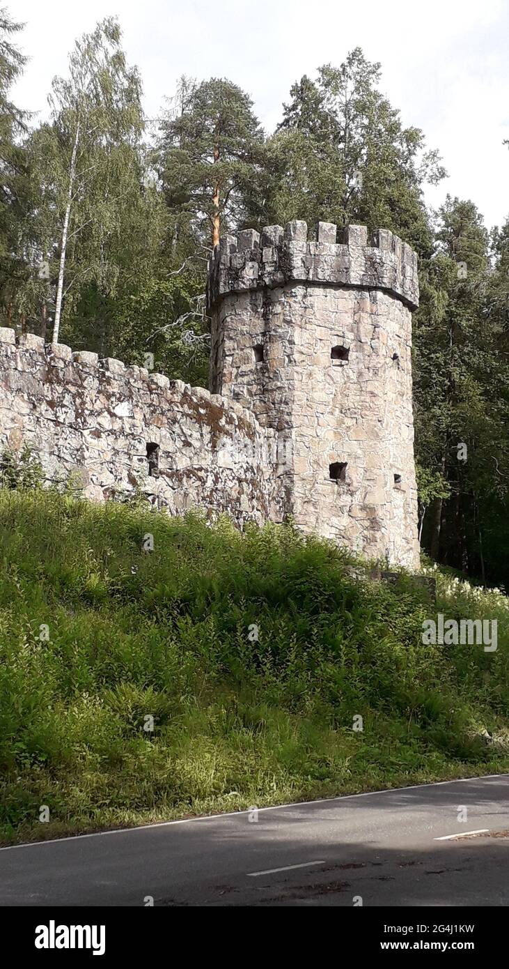 Granite castle hi-res stock photography and images - Alamy