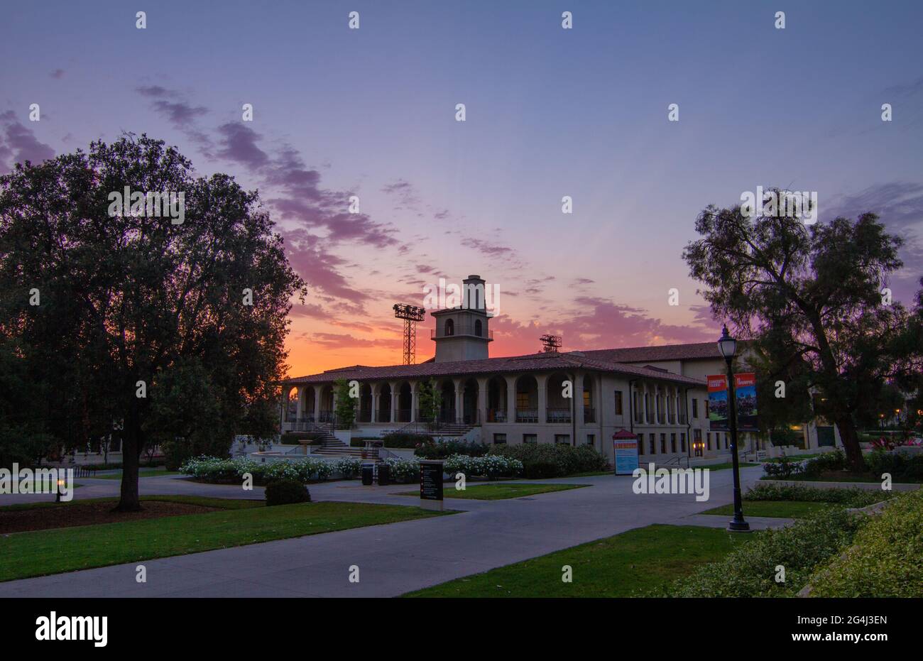 Los angeles high school building hi-res stock photography and images ...