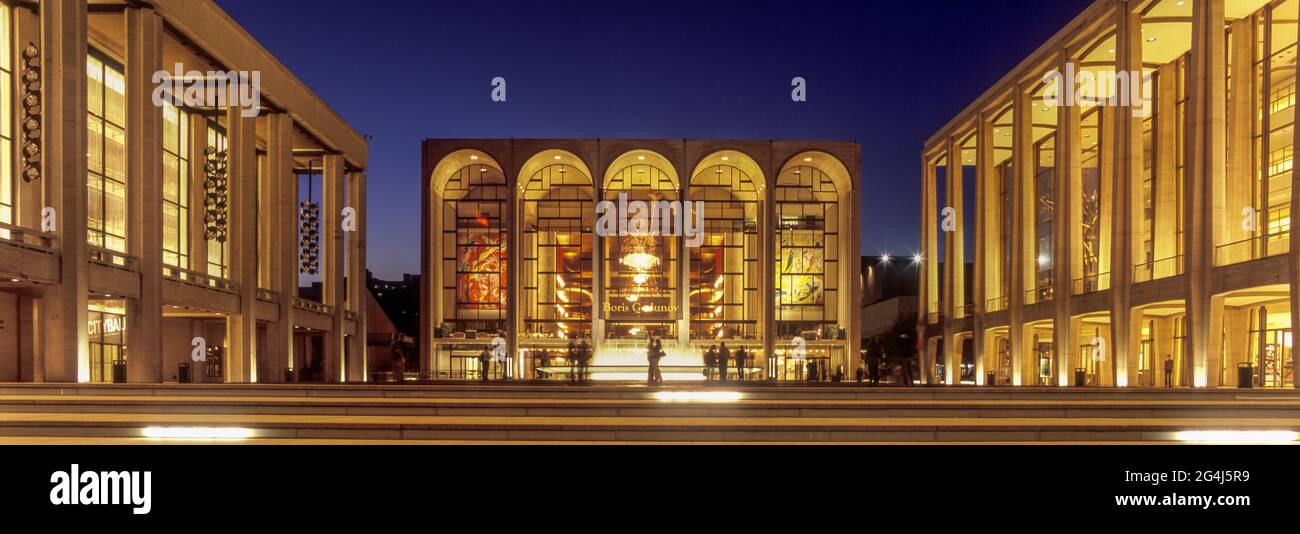 2010 HISTORICAL ILLUMINATED FRONT STEPS METROPOLITAN OPERA HOUSE ...