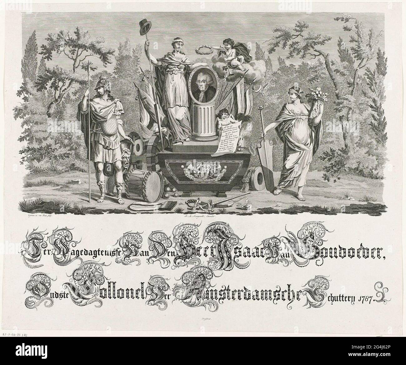 Gold horn monument hi-res stock photography and images - Alamy