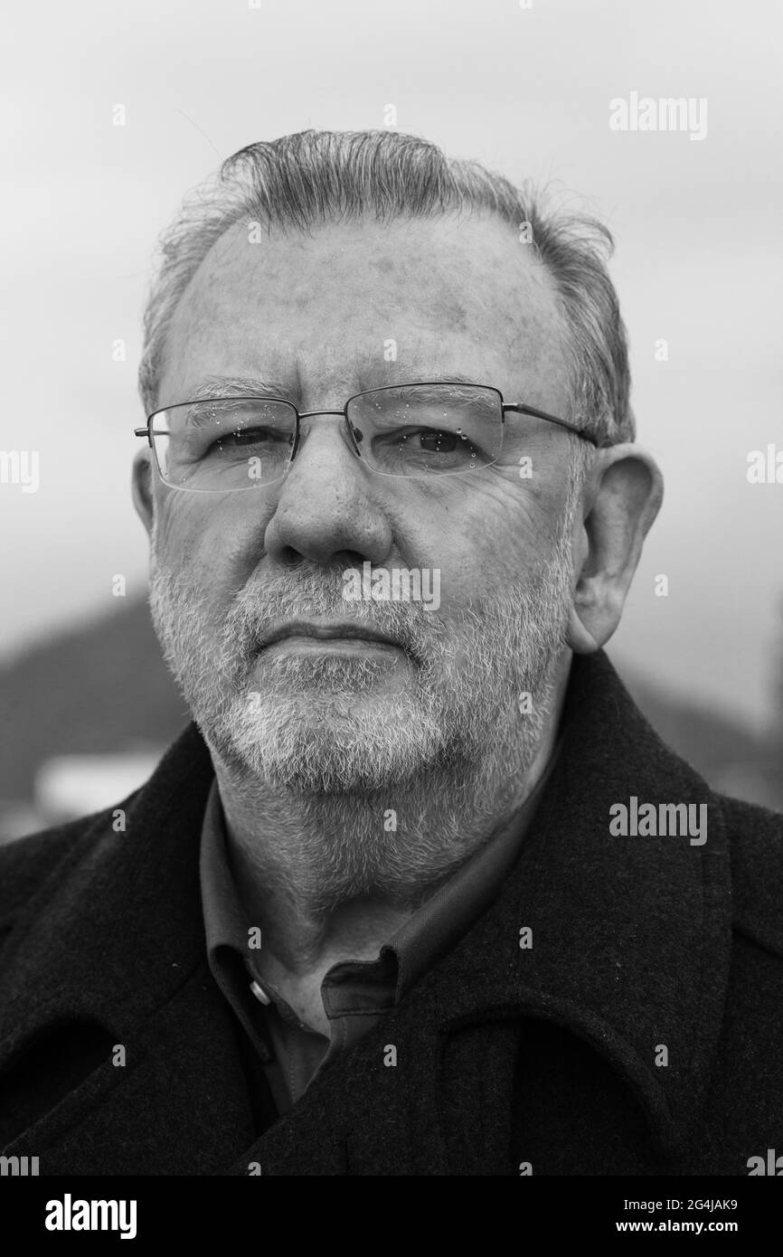 Oscar waist up Black and White Stock Photos & Images - Alamy