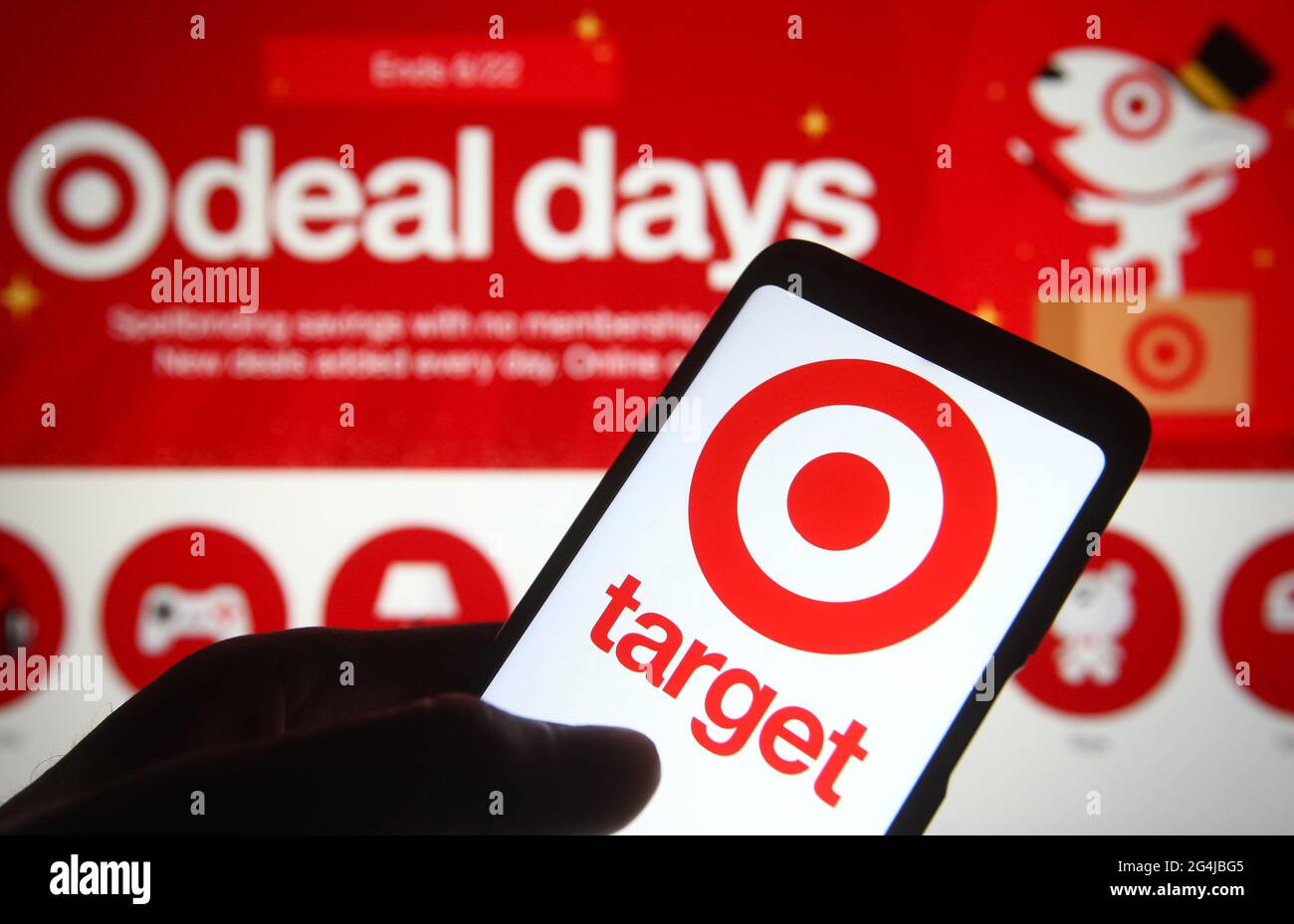 Target deal days hi-res stock photography and images - Alamy