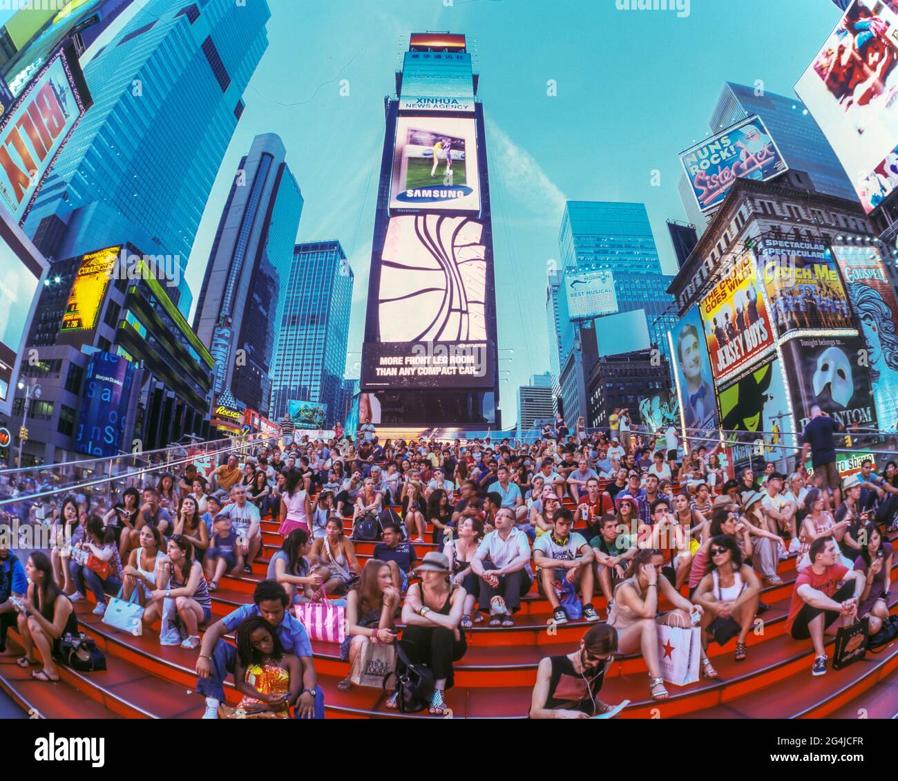 2010 HISTORICAL CROWD SITTING ON TKTS STEPS TIMES SQUARE MIDTOWN ...