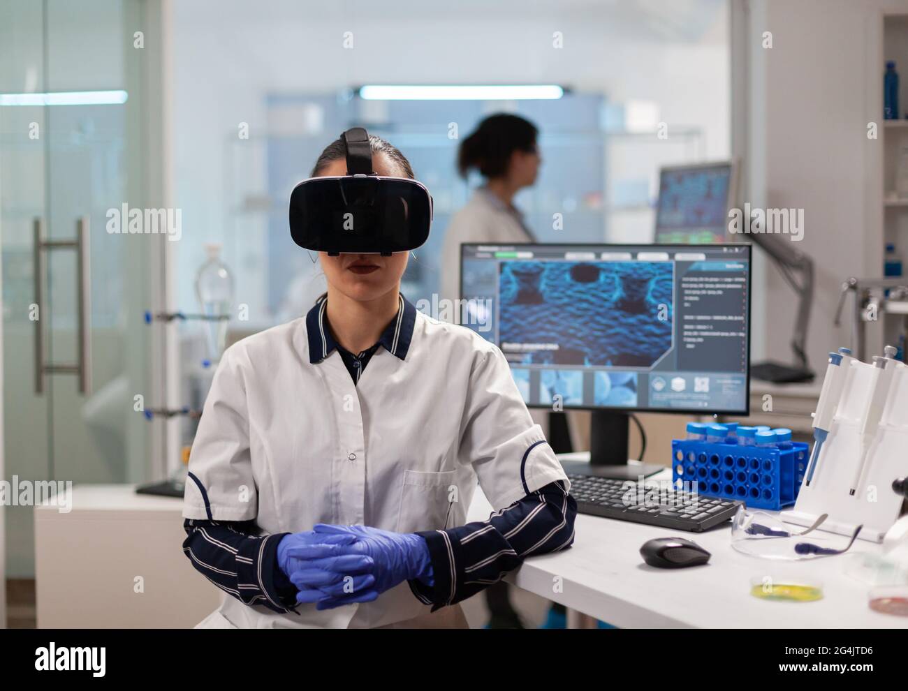 Medical vr device hi-res stock photography and images - Alamy