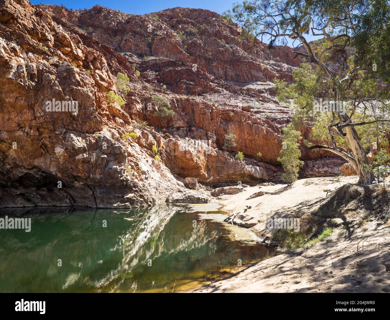 Ormiston Gorge swimming hole, Tjoritja / West MacDonnell National Park ...