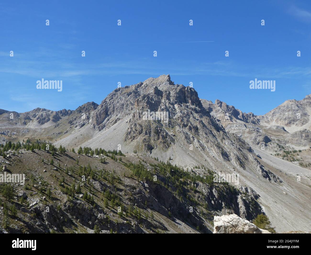 Alpen mountain hi-res stock photography and images - Alamy