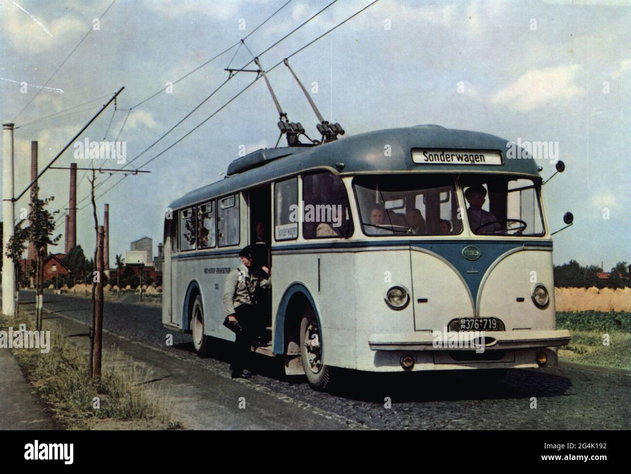 Omnibuses buses hi-res stock photography and images - Alamy
