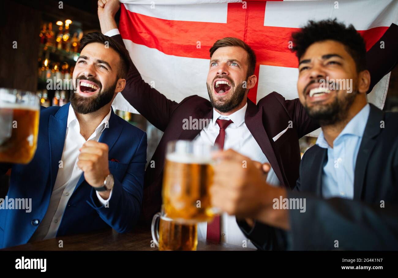 Pub football beer hi-res stock photography and images - Alamy