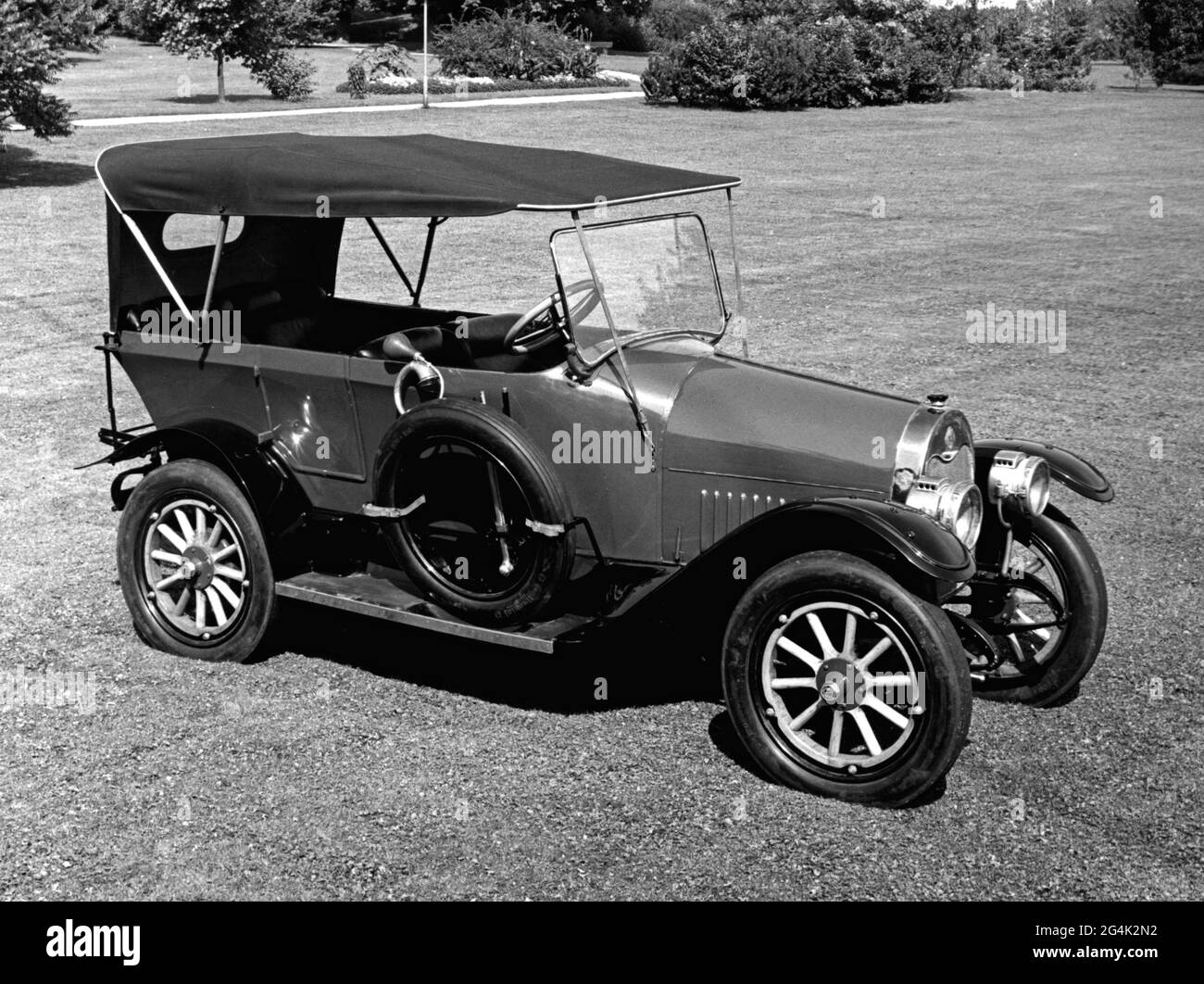 1950s vehicle hi-res stock photography and images - Alamy