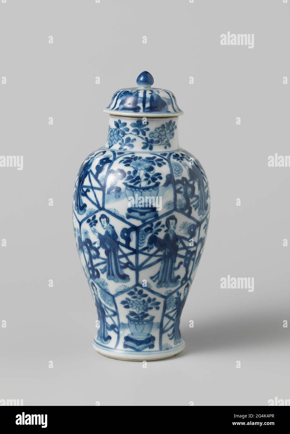 Hexagonal flower pots hi-res stock photography and images - Alamy